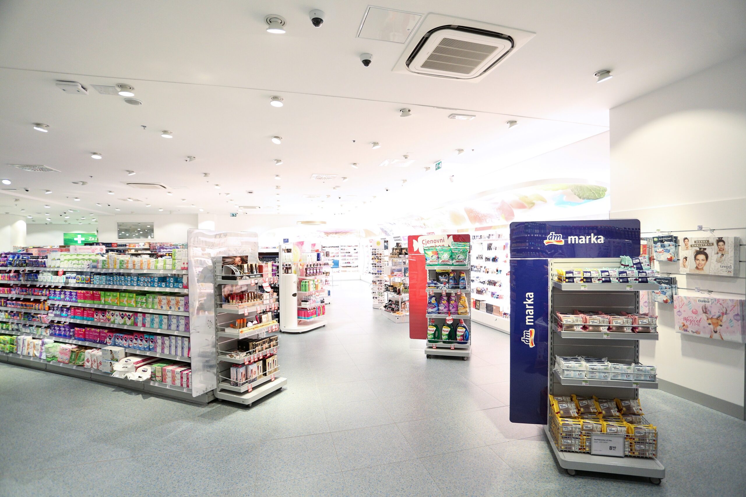 Menstrualno zdravlje u fokusu - dm trajno snizio cijene proizvoda za ...